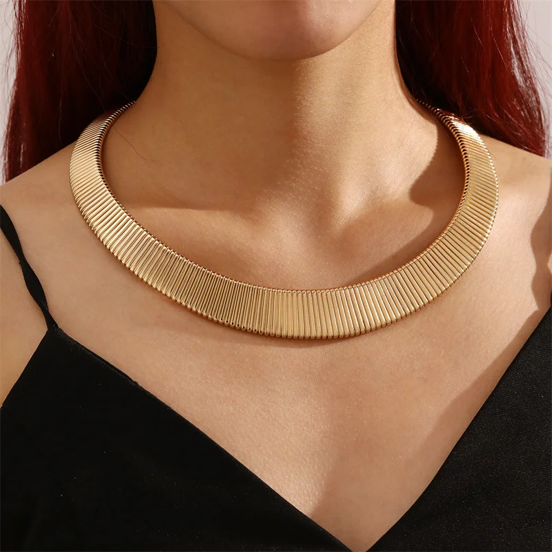 European-and-American-Metal-Choker-Necklace-with-a-Broad-Elegant-Unique ...