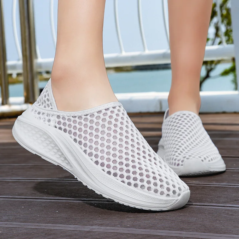 36-48 Size Hollowed Out Mesh Shoes for Men and Women Light Breathable ...