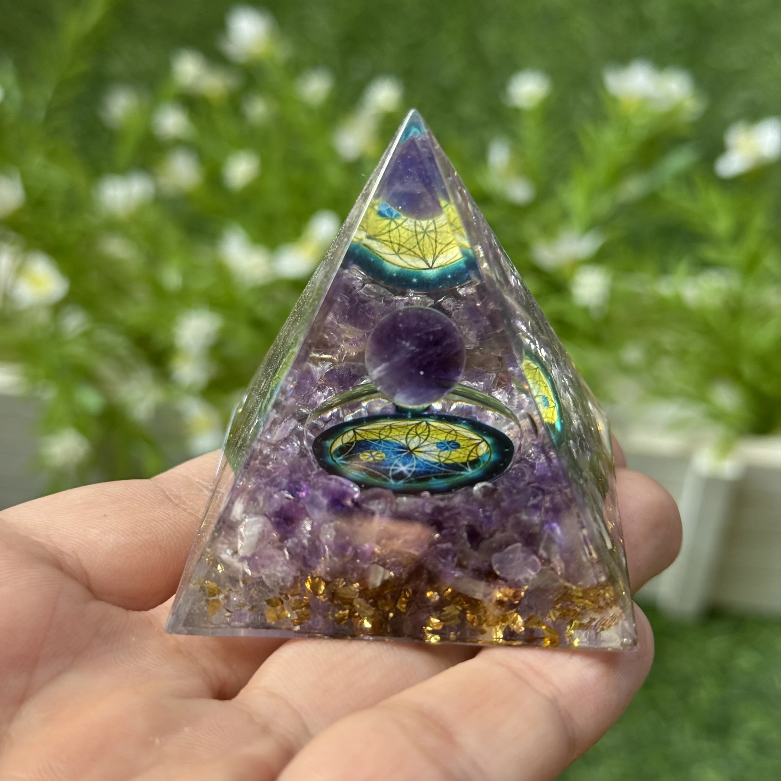 1pc Orgone Pyramid, Amethyst Orgonite Pyramid, Home Desktop Handmade ...