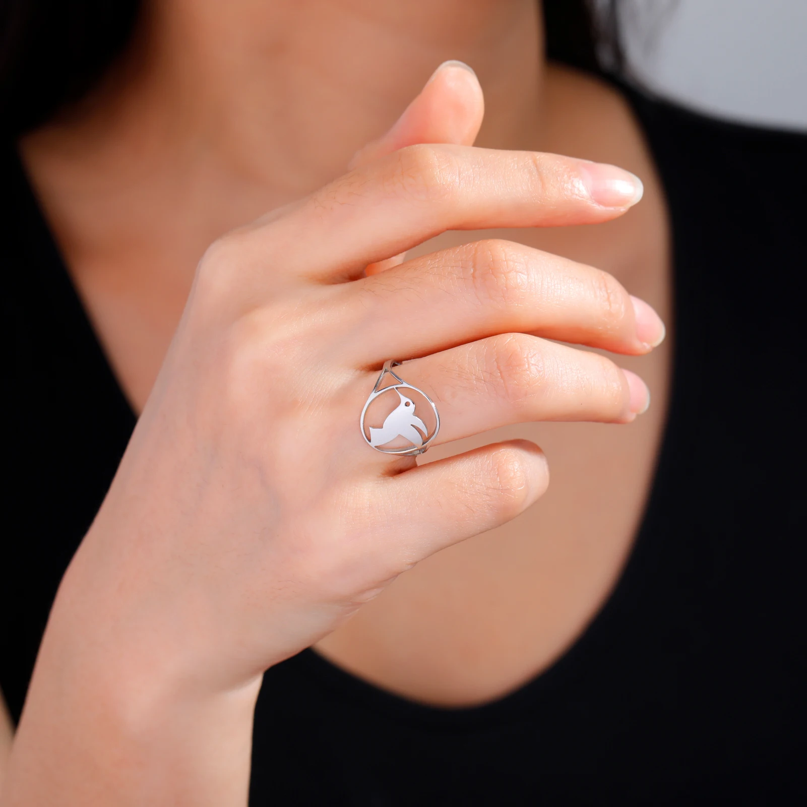 Skyrim-Stainless-Steel-Bird-Finger-Ring-Hummingbird-Hollow-Gold-Color ...