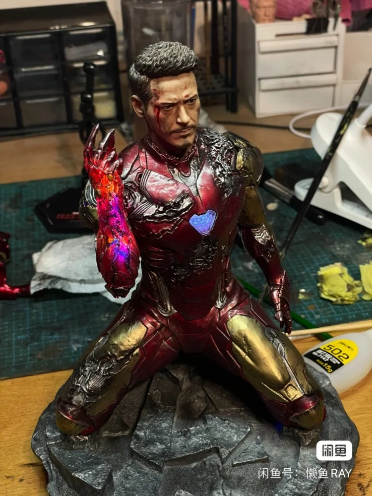Marvel-Illuminated-Iron-Man-Finger-Snapping-Statues-Action-Figure ...