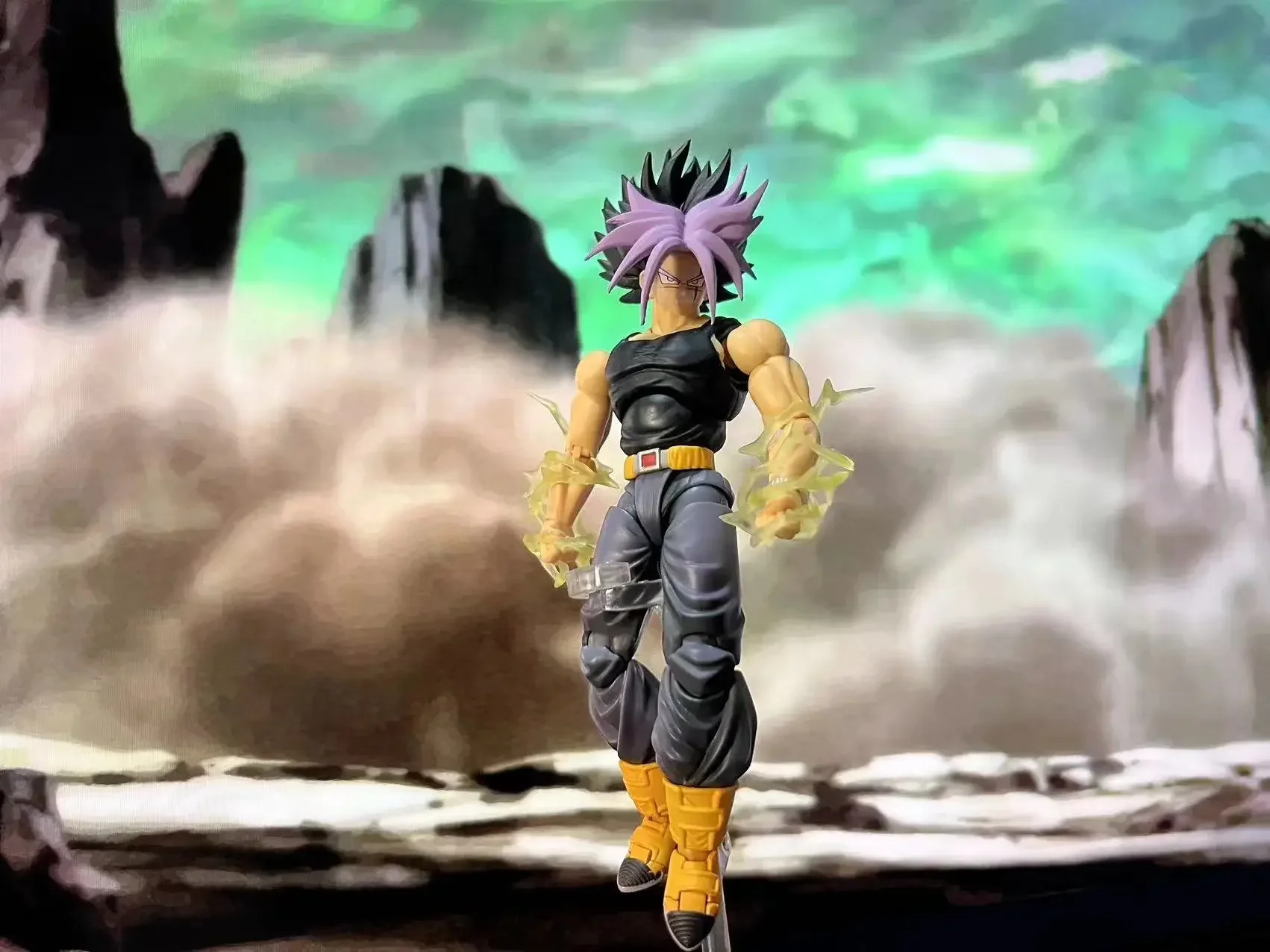 Dragon-Ball-SSGSS-Trunks-Head-Suit-Demoniacal-Fit-Kong-Model-Bandai ...