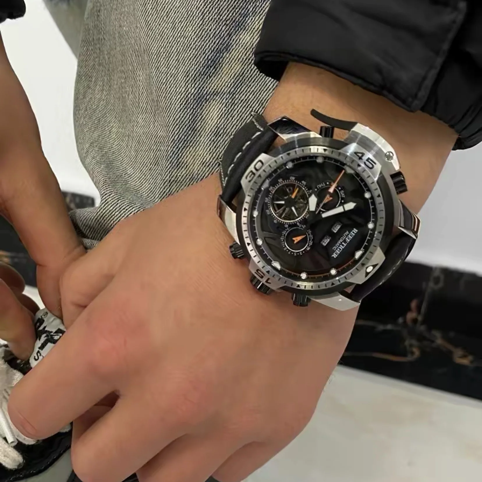 Reef Tiger/rt Gent Automatic Watches Brown Calfskin Strap Complicated ...