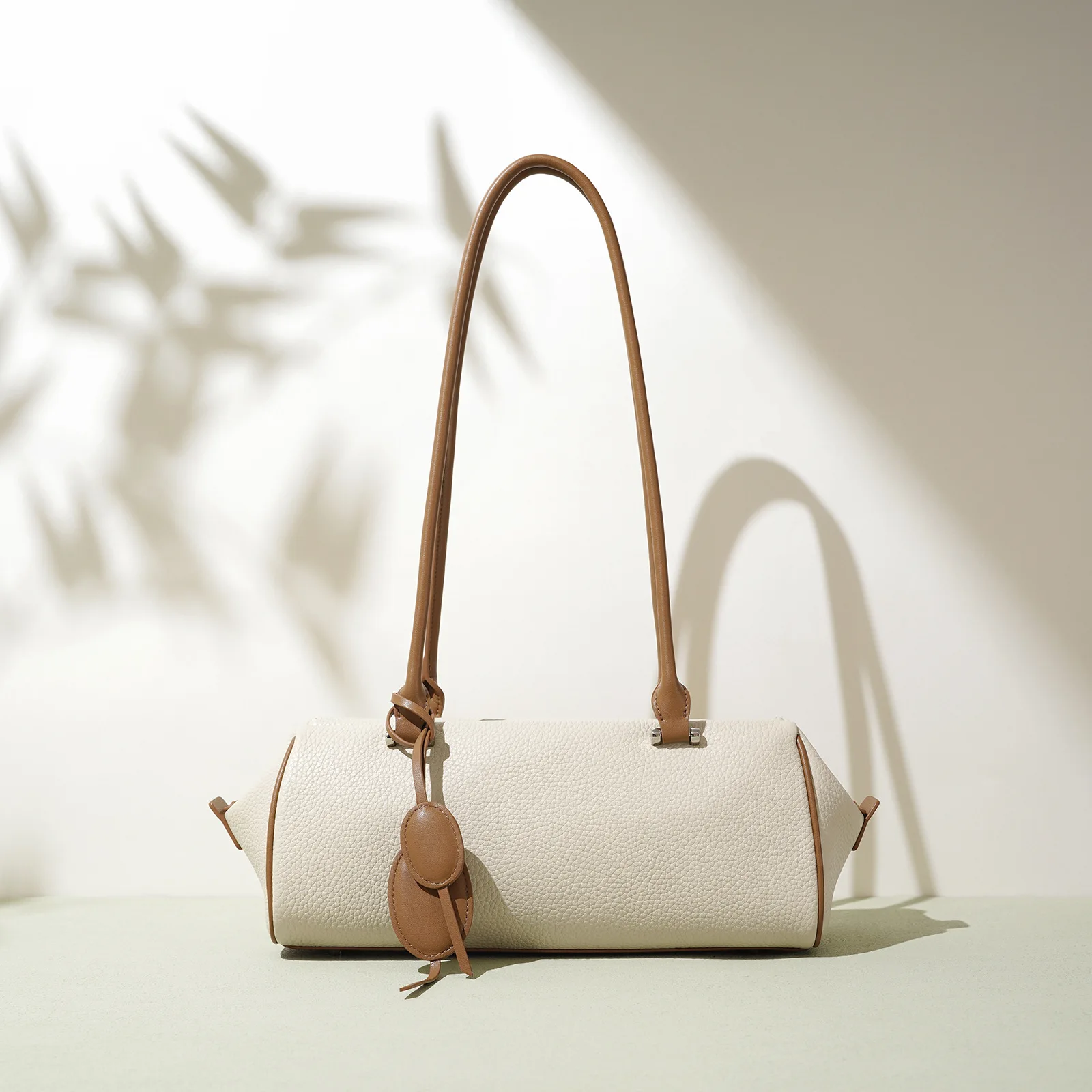2025 New Women's Genuine Leather Armpit Bag Light Luxury Inspired ...