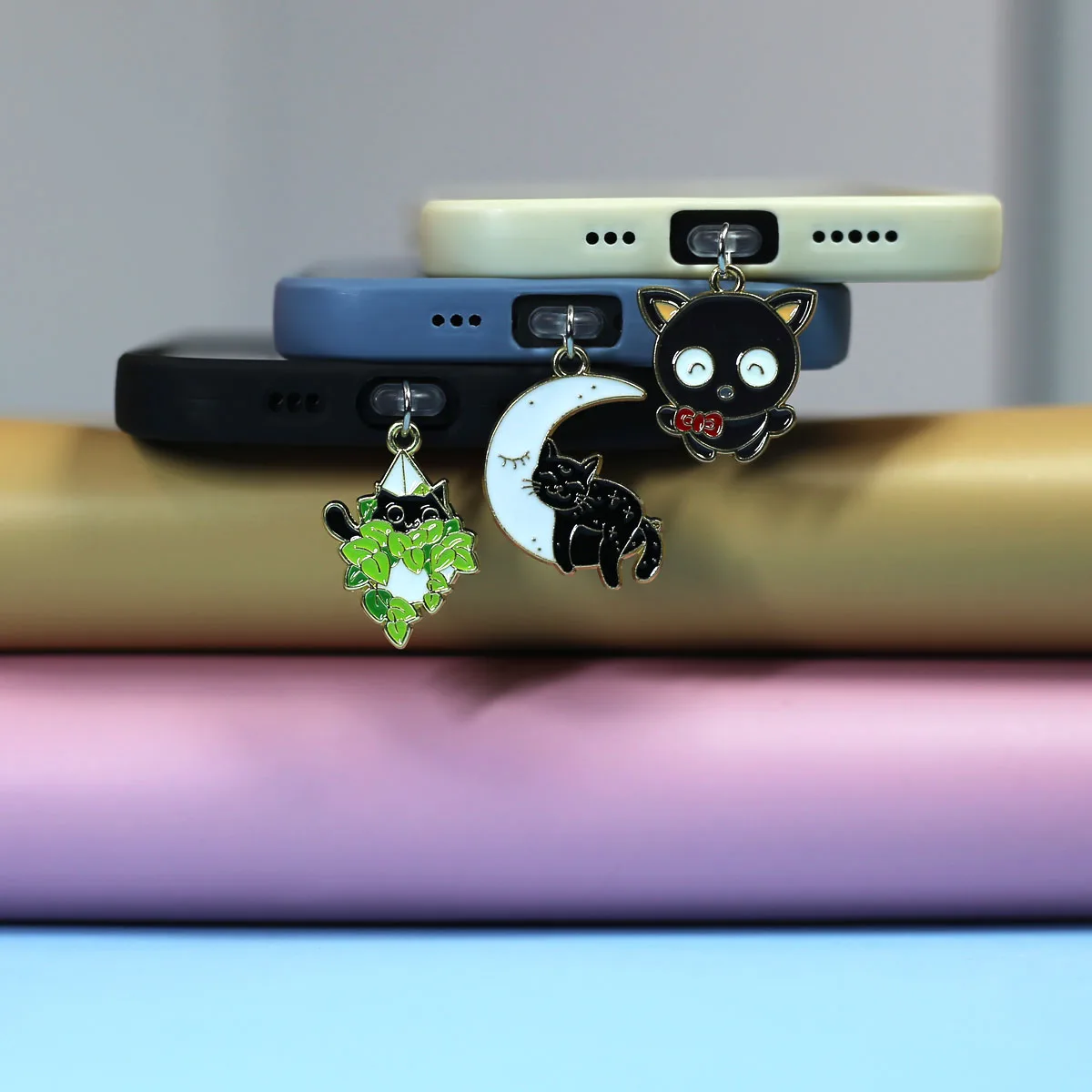 Three-Little-Cat-Phone-Dust-Plug-Pendant-Cute-Phone-Accessories-For ...