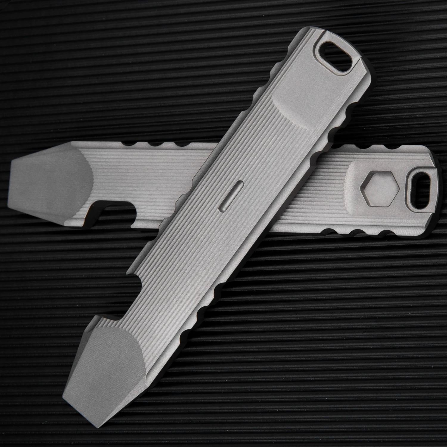 Titanium-Alloy-Crowbar-Bottle-Opener-Nail-Pryer-Outdoor-Multifunctional ...