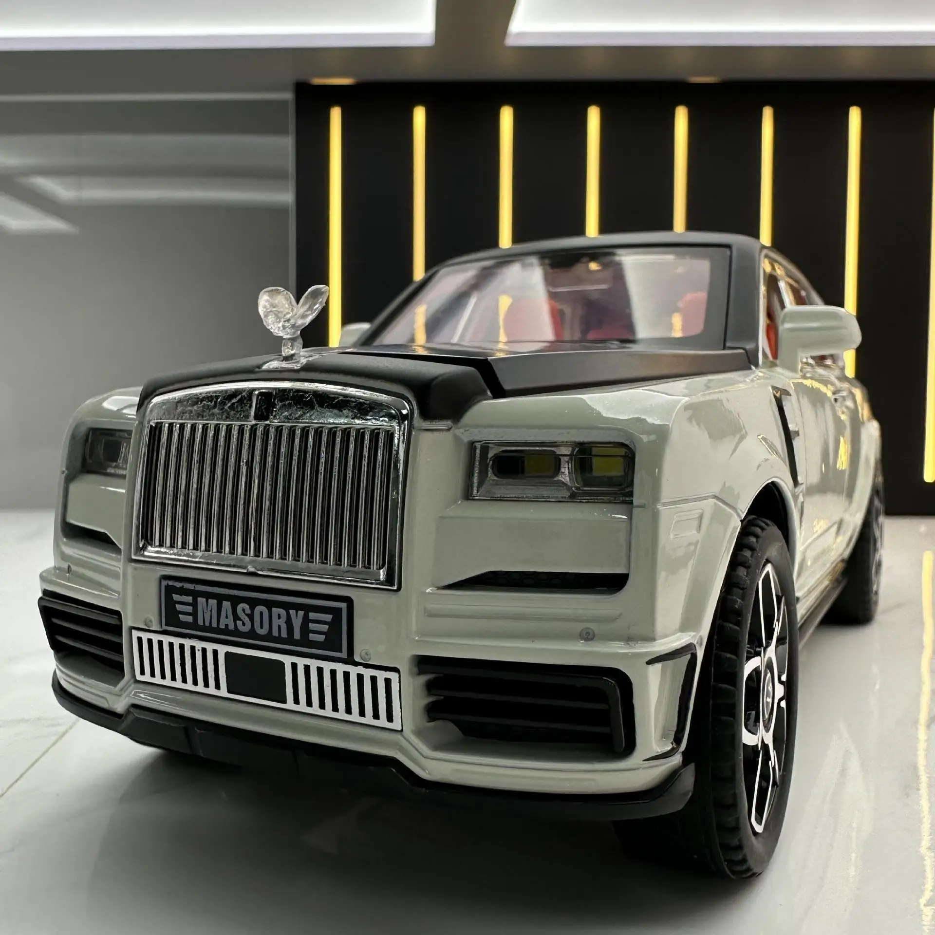 1-24-Rolls-Royce-Cullinan-Mansory-Customized-Modified-Version-Alloy ...