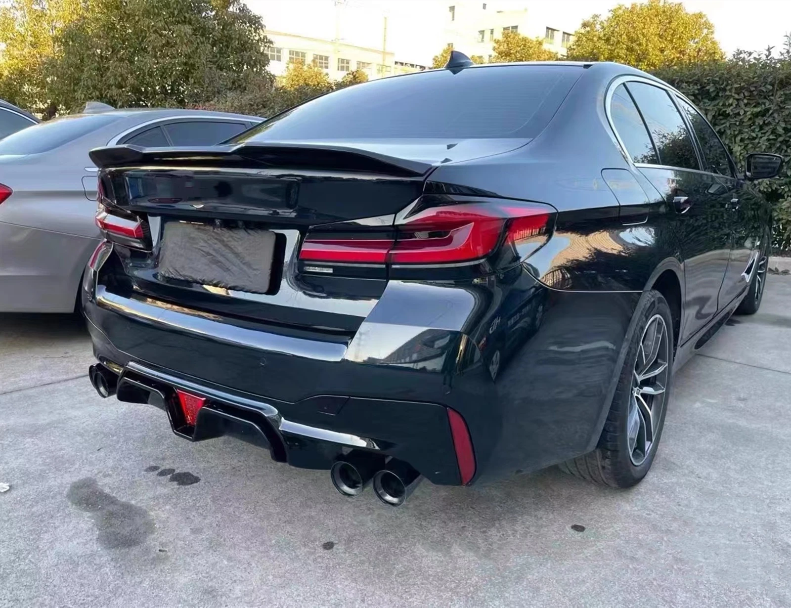 ABS Carbon Fiber Rear Bumper Diffuser For BMW 5 Series (2017-2021)