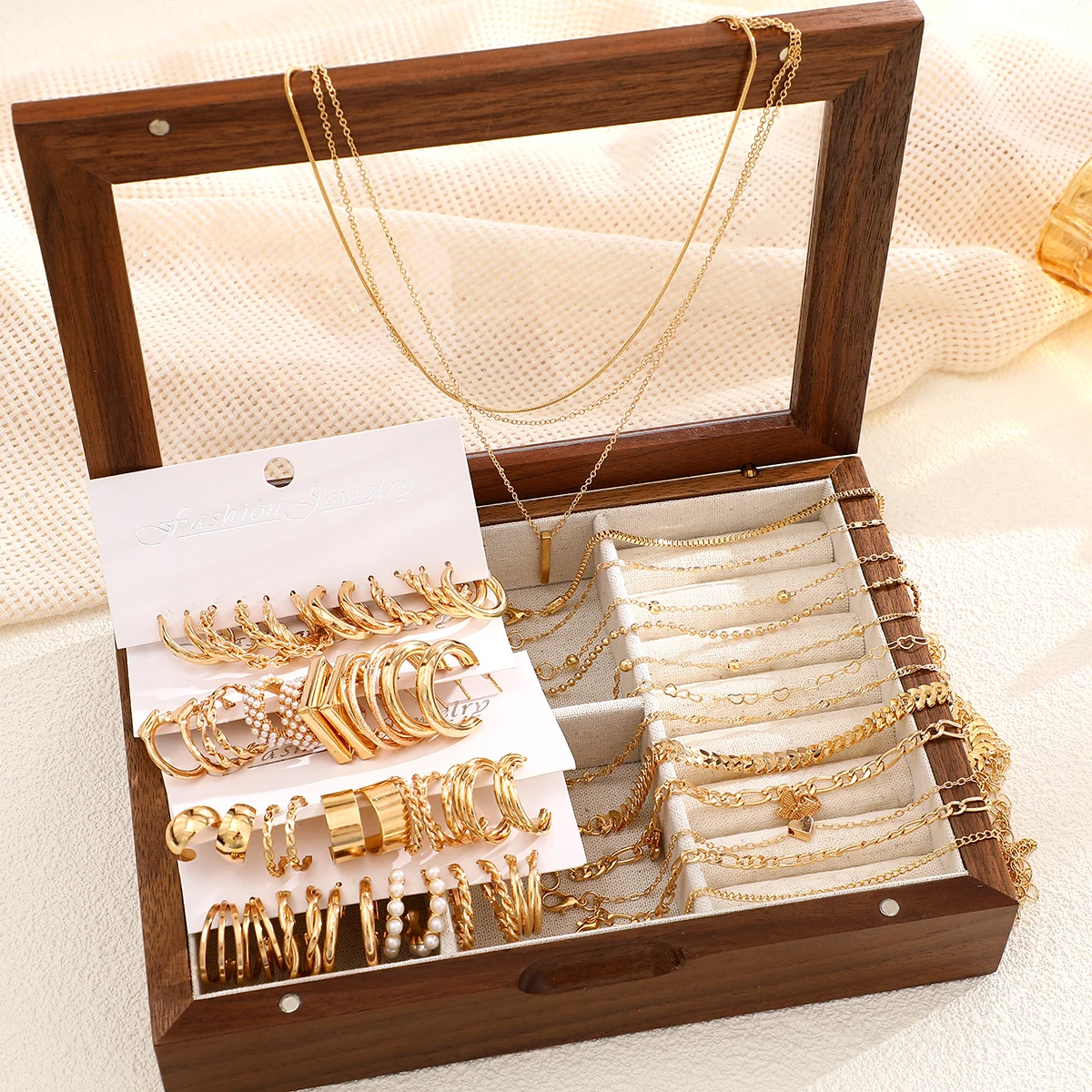 Why Gold Jewelry Is the Ultimate 2024 Fashion Statement for Women