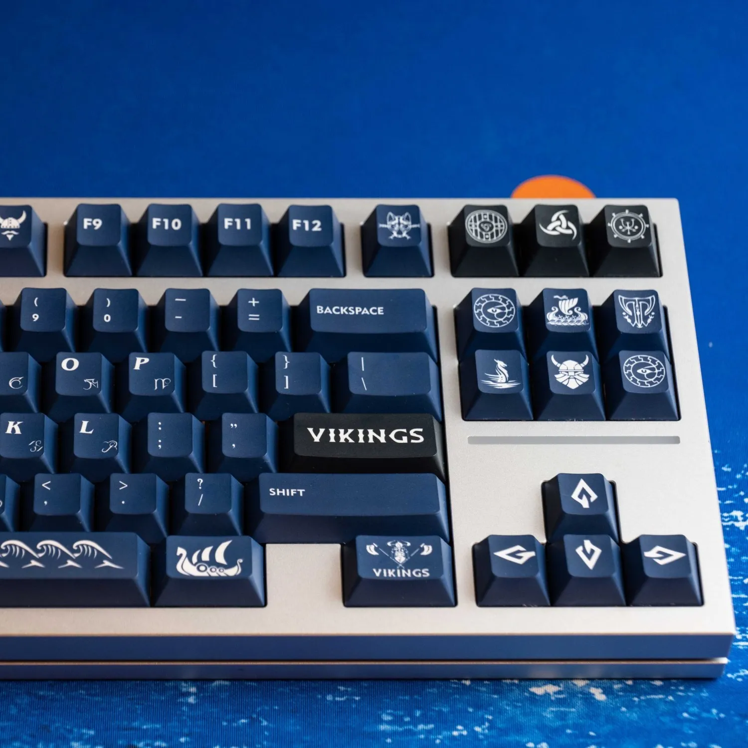 172-Key-Complete-Set-Of-Nordic-Dark-Blue-Simple-Keycaps-Viking-Cherry ...