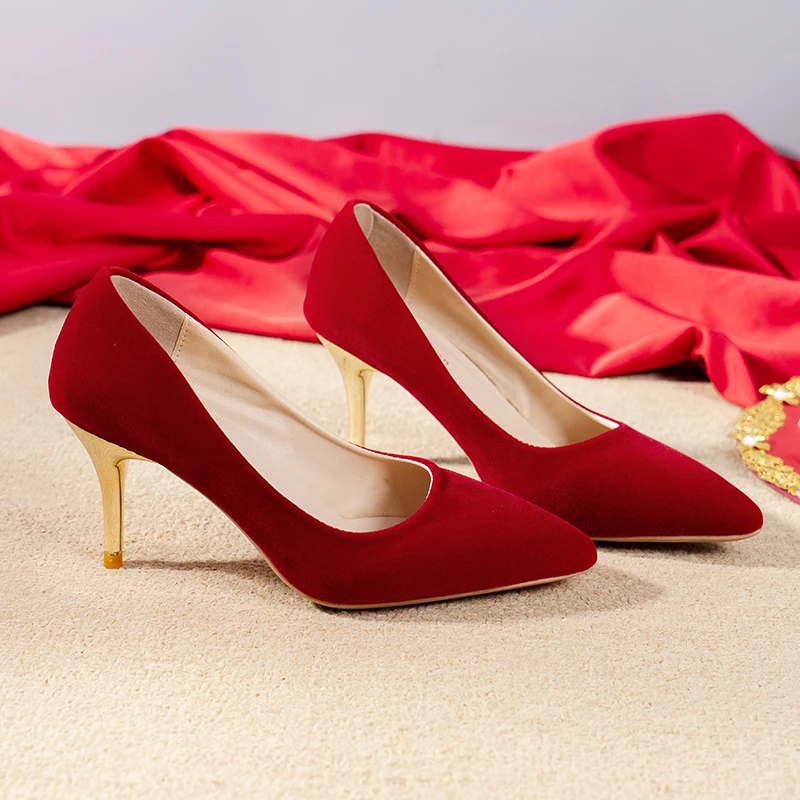 Hills Shoes Red