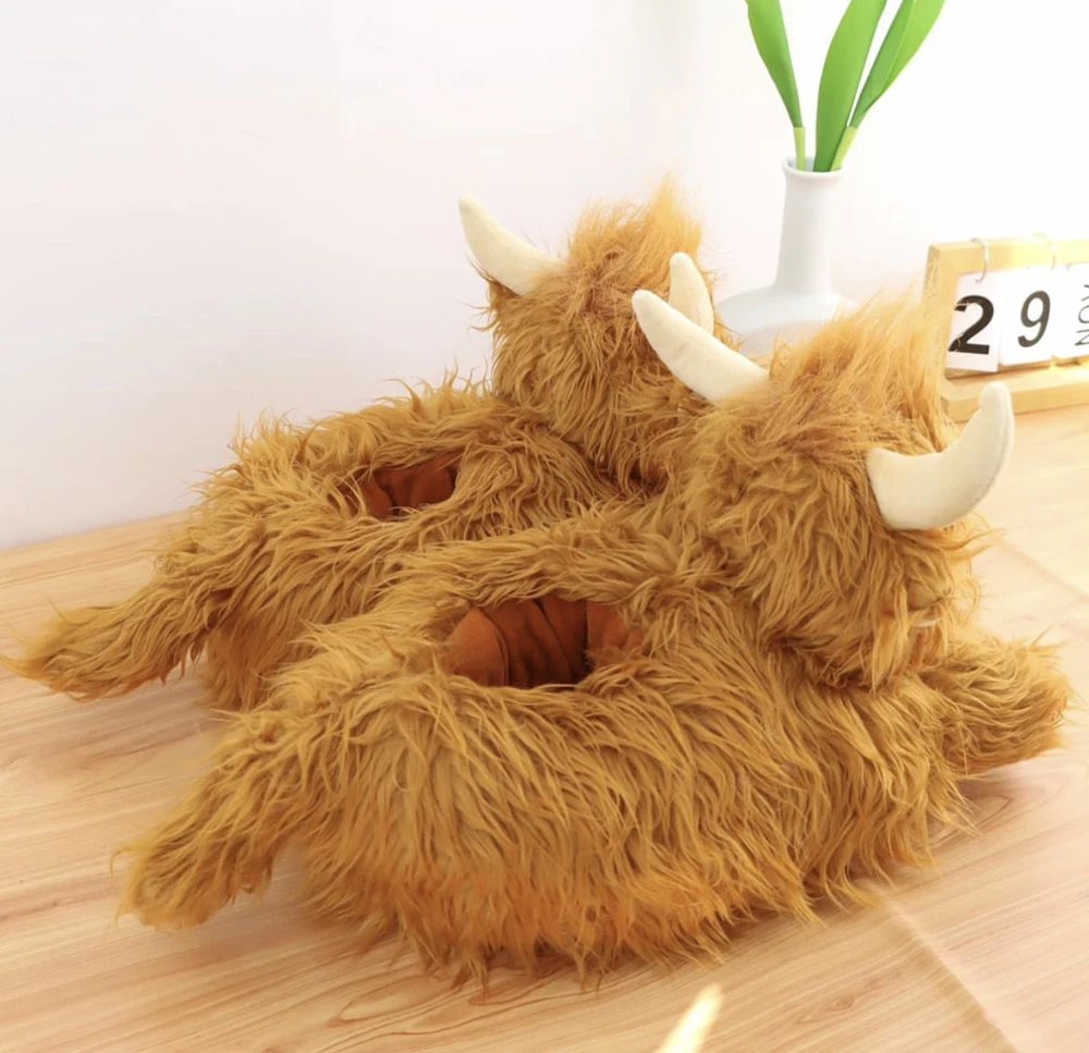 (25.5 & 29.5cm) Soft and Fluffy Luxury Highland Cattle Slippers - Cool ...