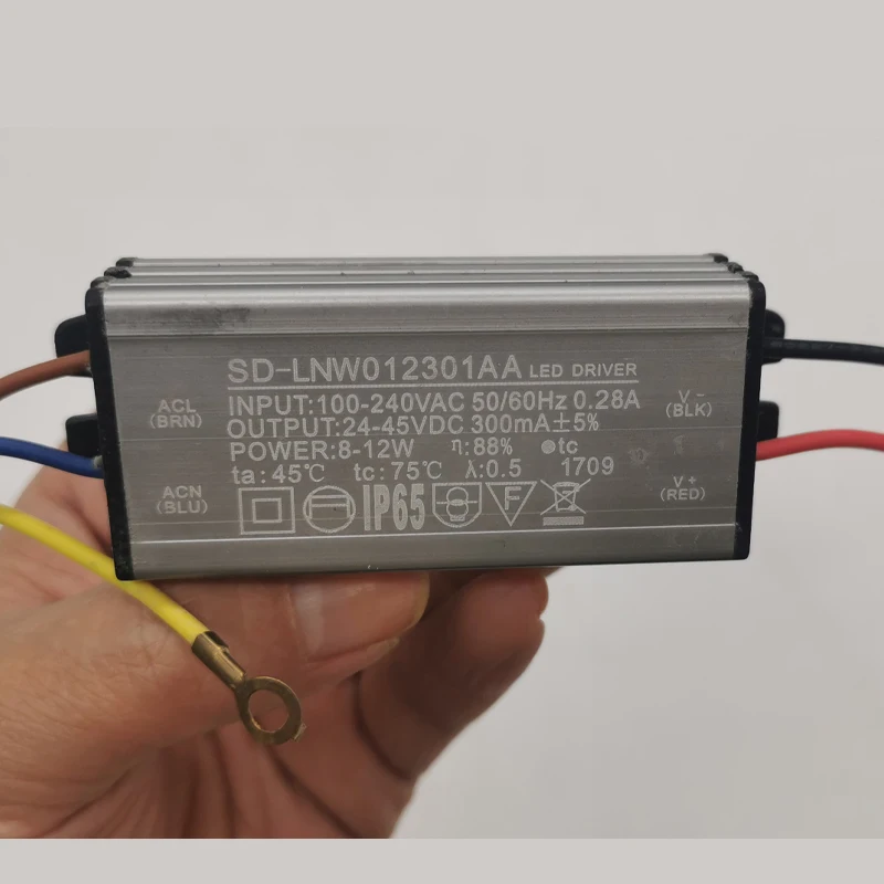 8-12x1W-24-45V-300mA-Waterproof-High-Power-Led-Driver.jpg