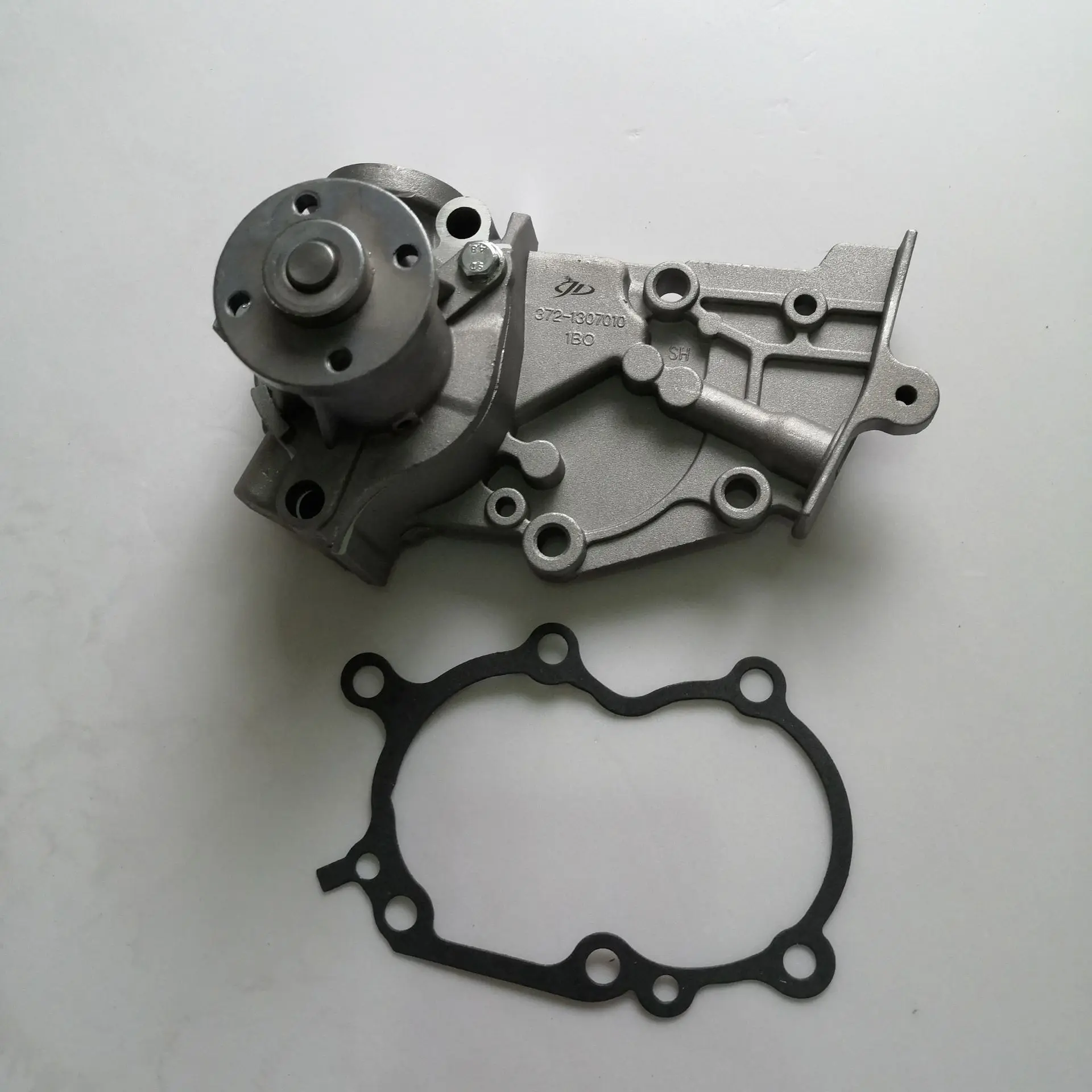 Water Pump For Chery QQ S11 A1 Kimo FACE/Arauca QQ6 Jaggi M1 372/472 Engine 372 1307010 ...