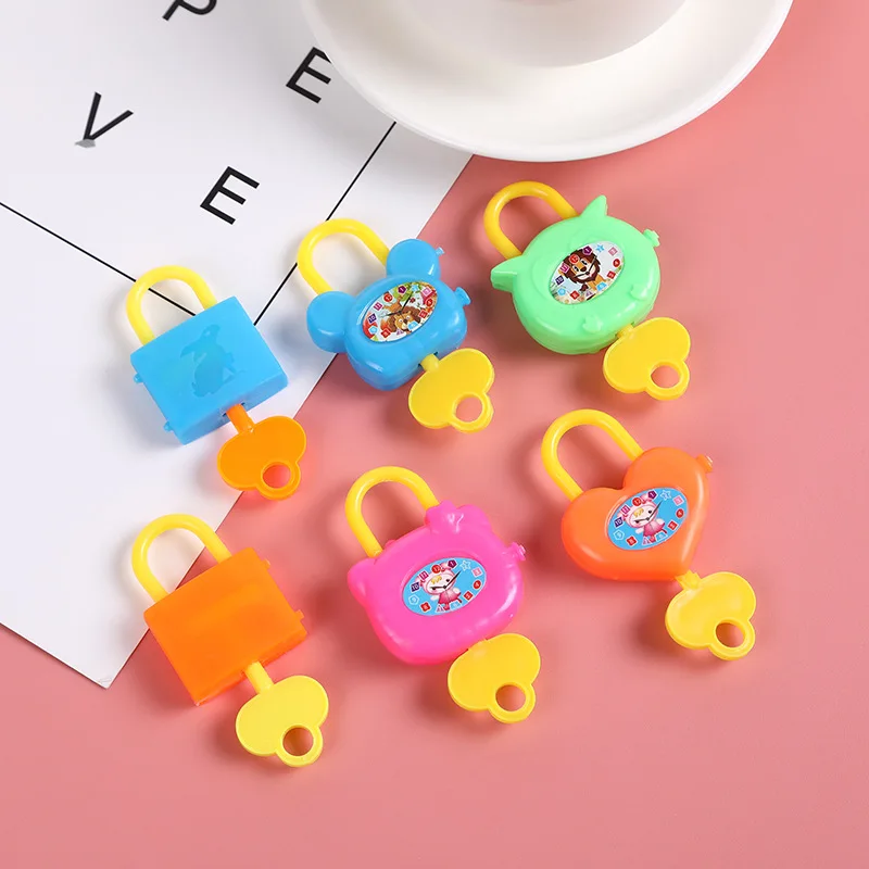 6-Pcs-Small-Lock-Toys-Exercise-Concentration-Toy-Key-Matching ...