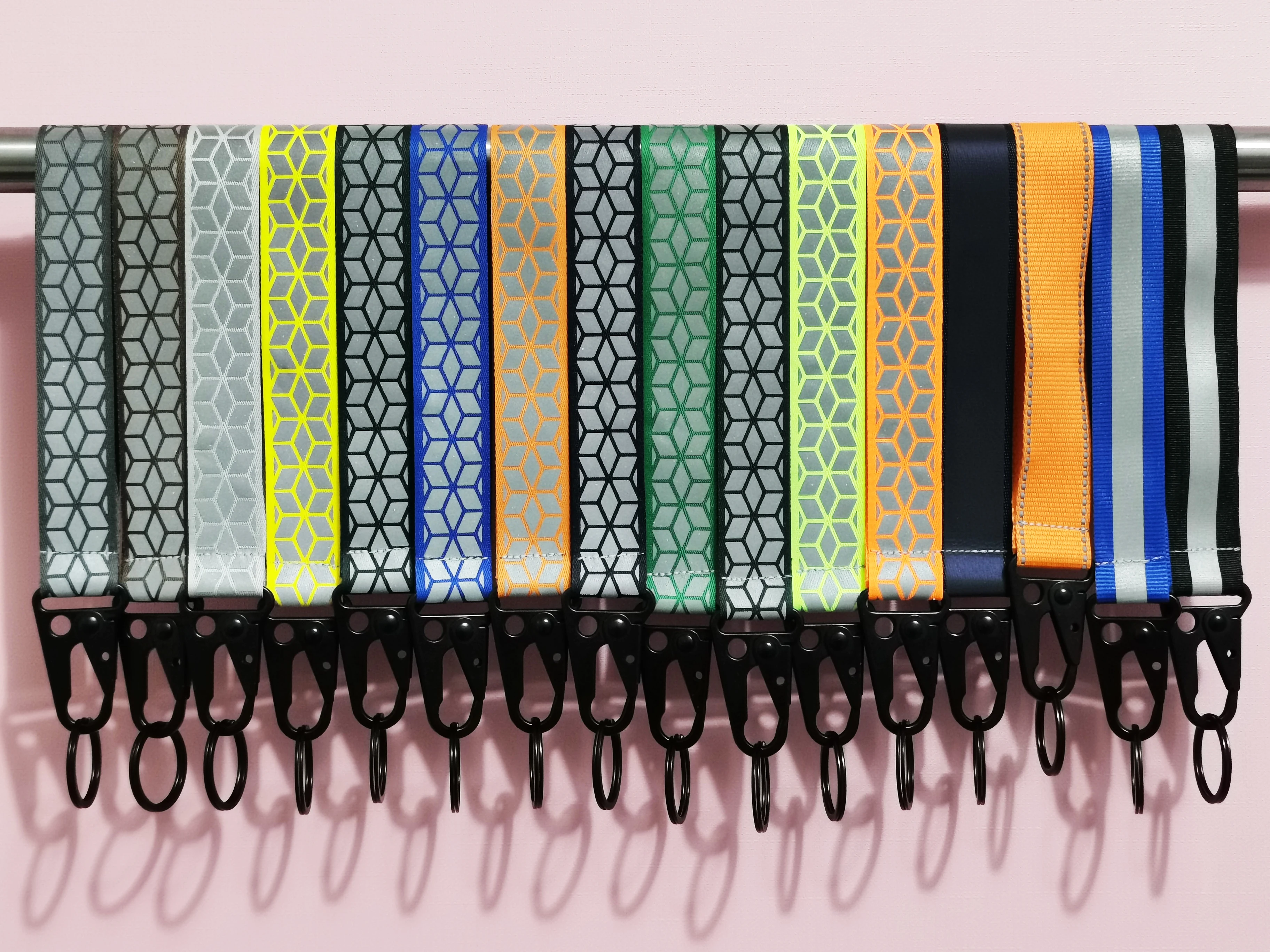 Car Reflective Keychains High Visibility Key Ring For Bag Pendant ...