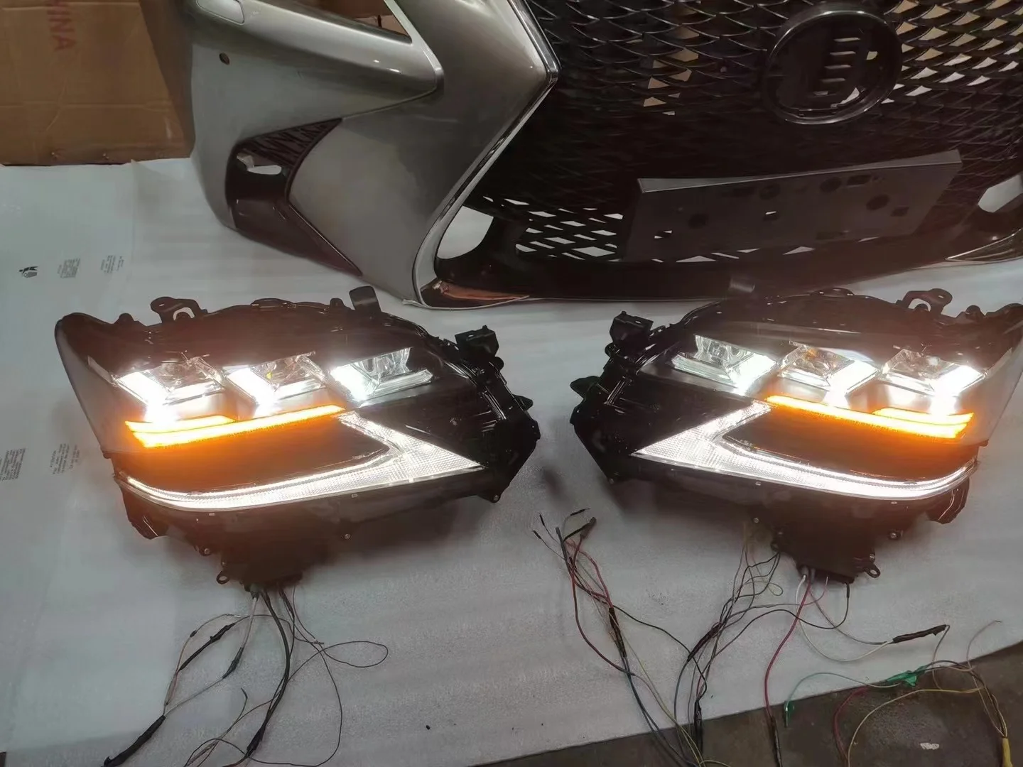 Lexus Headlight Assembly