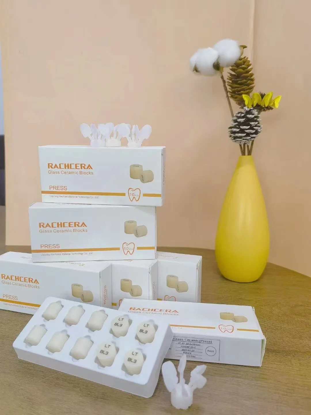 New Brand Press Lithium Disilicate Glass Ceramic Type HT LT Ingots For ...