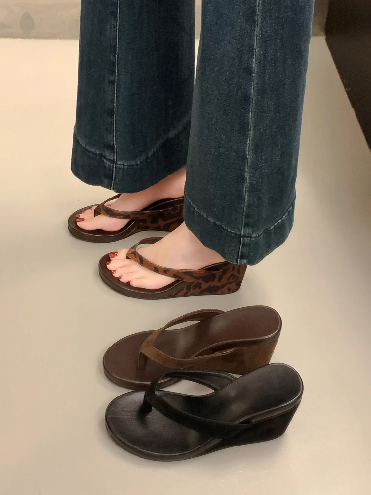 Elevated 8CM round Head Wedge Heel Thong Slippers Women Summer Outdoor ...