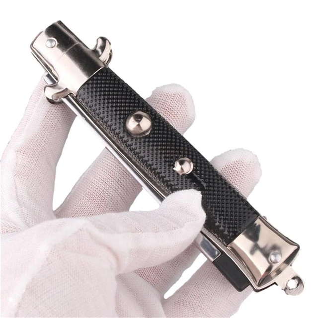 Switchblade Comb