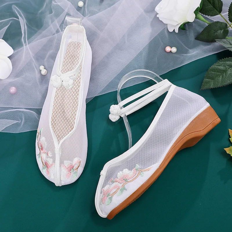 For Women Vaguelly Chinese Embroidered Flat Shoes - Hanfu Style Hidden ...