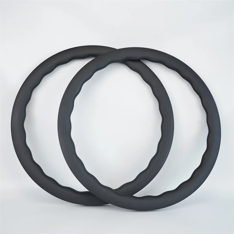 700C-carbon-rims-disc-brake-50mm-24-hole-bicycle-rim-UD-28mm-width.jpg