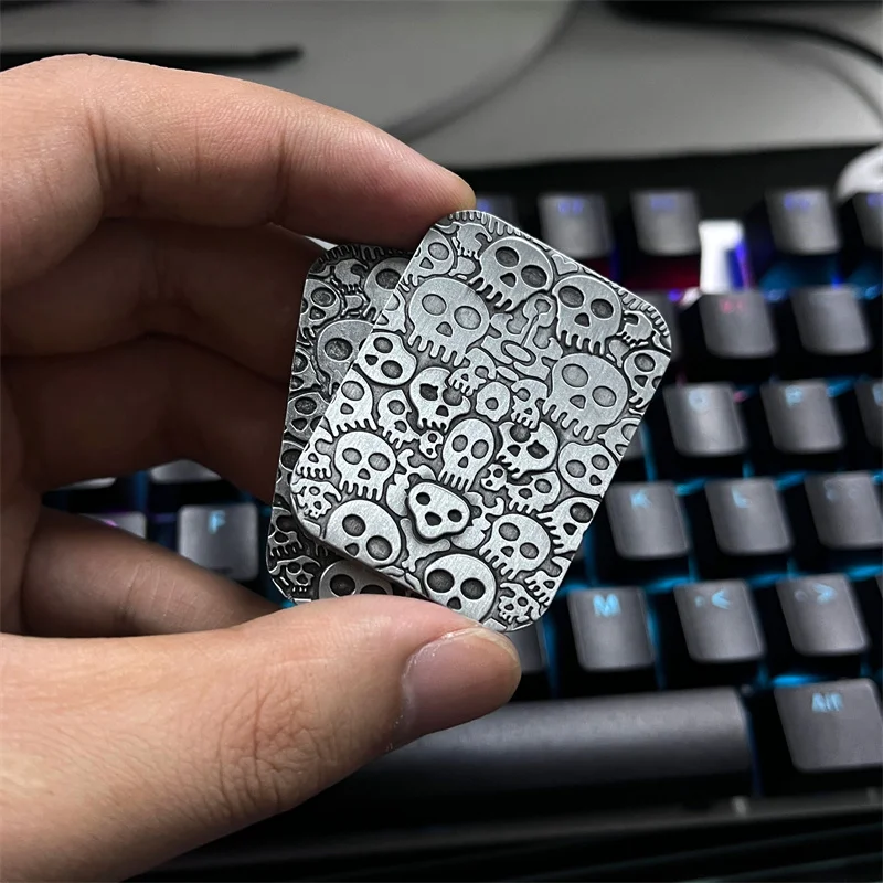 Skull Pattern Magnetic Fidget Slider EDC Adult Metal Fidget Toys ADHD ...