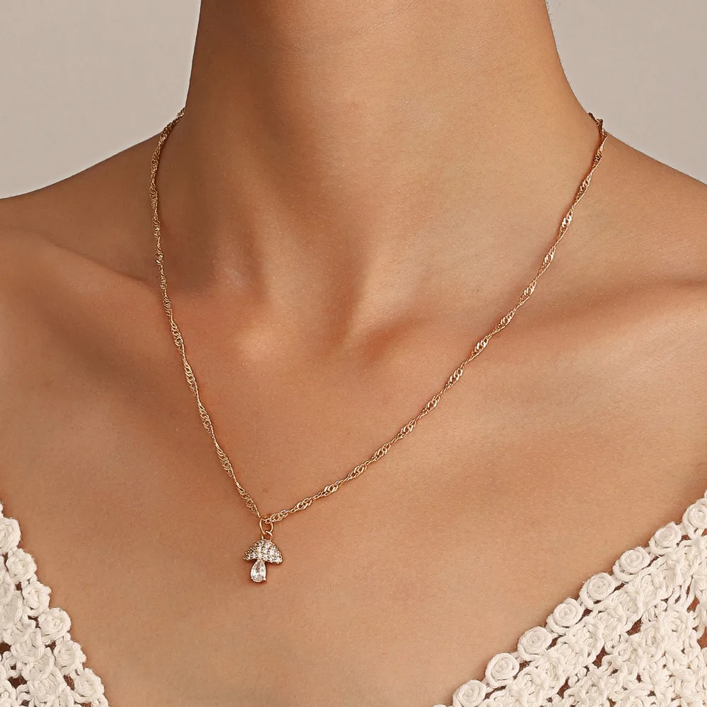 Fashion personality creative rhinestone mushroom pendant necklace ins ...