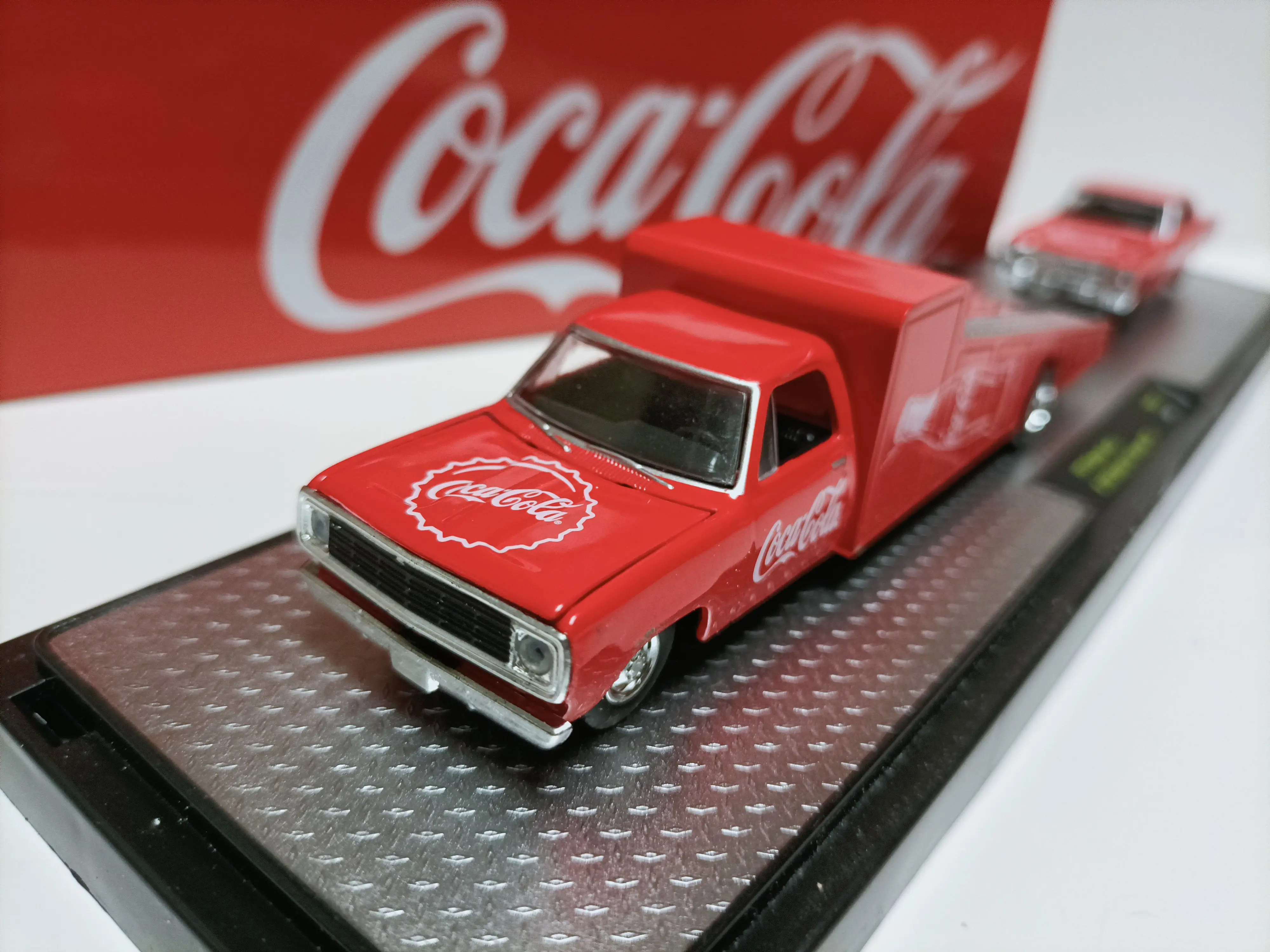 M2 1:64 Dodge Swinger Muscle Car Model Coke Can Livery Alloy Diecast ...