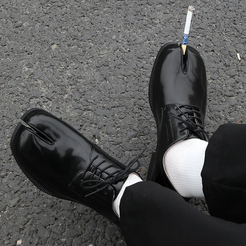 New Black Unisex Tabi Shoes Men’s Women’s Split Toe Flats Pig Hoof ...