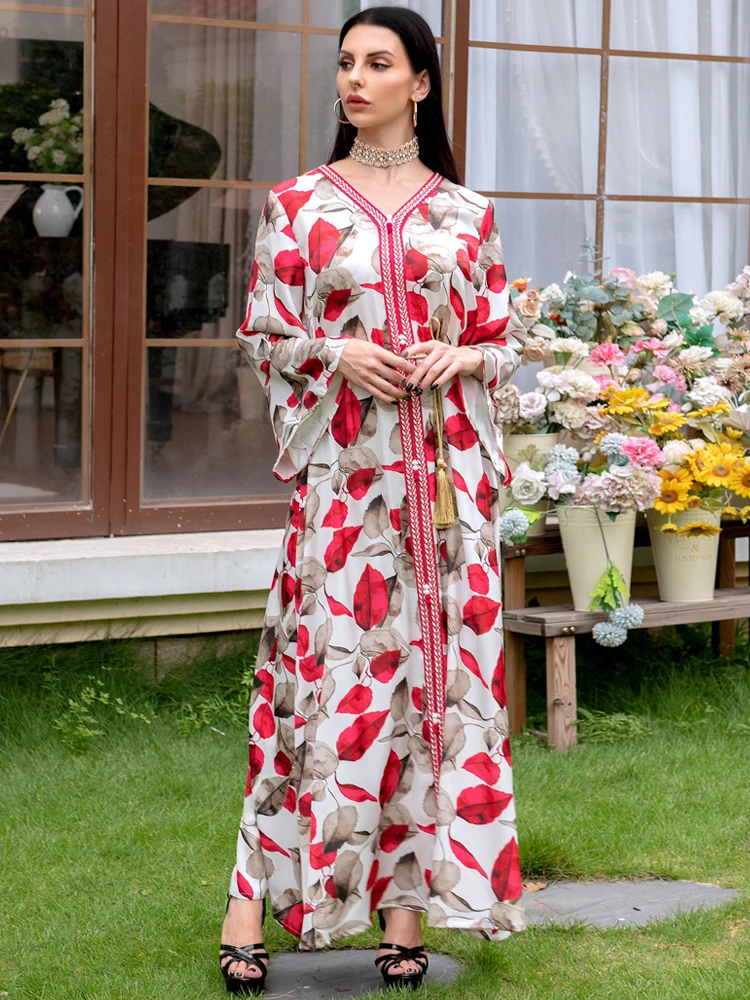 Traditional Arabian Clothing Women