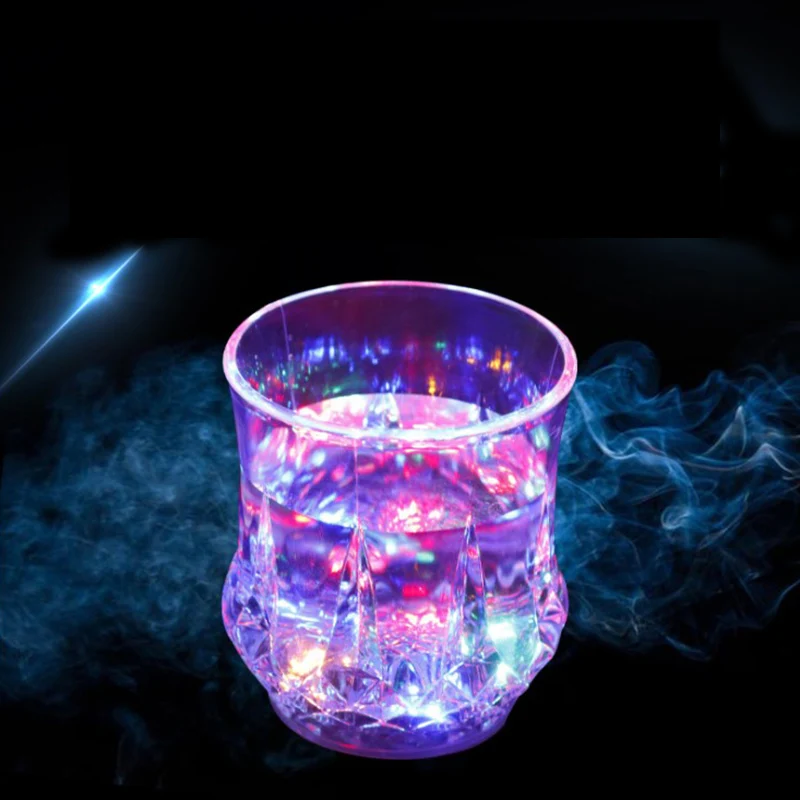 Creative-Light-Up-LED-Cups-Automatic-Flashing-Drinking-Cup-Mugs-Color ...