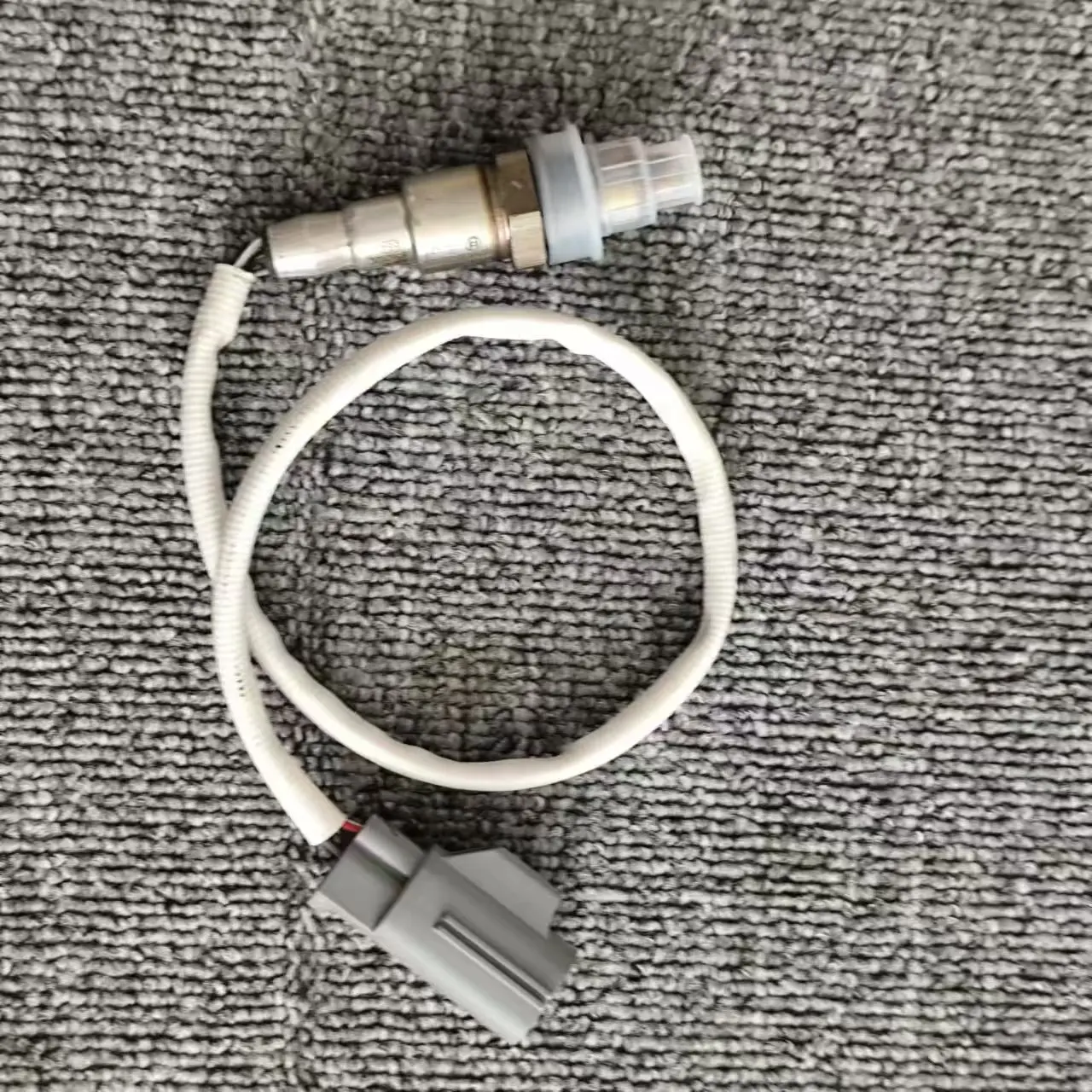 Land-Rover-high-quality-front-and-rear-oxygen-sensors-LR035746-LR098285 ...