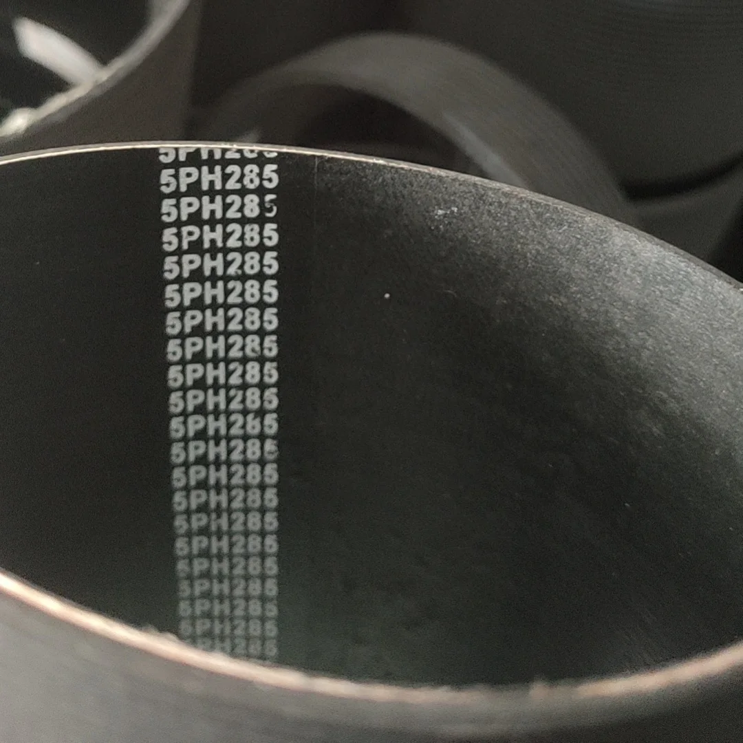 Multi-ribbed-belts-5PH285-5-ribs-rubber-belt.jpg