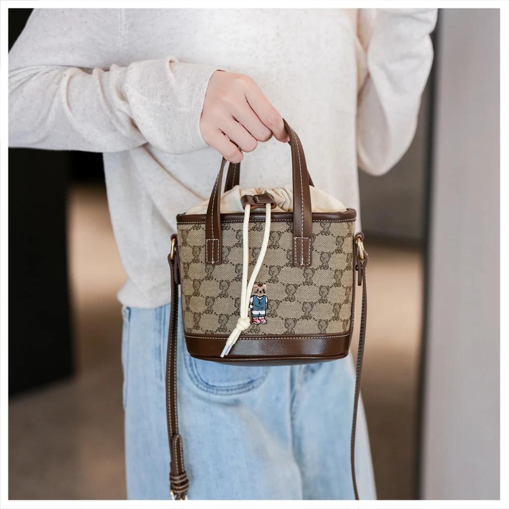 Beibao New Handheld Small Bag Fashionable and Lightweight Cross ...