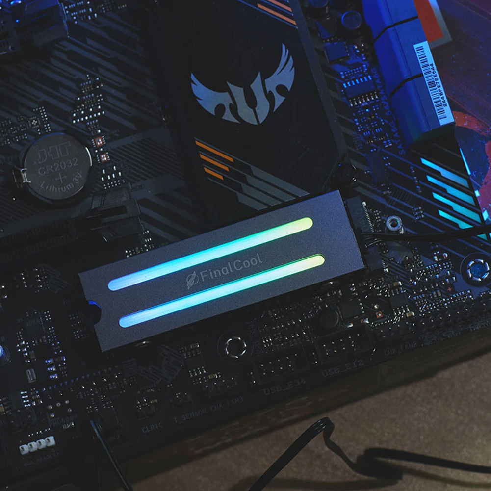 FinalCool M2 SSD K hlk rper NVMe 2280 Solid State Festplatte Aura Sync