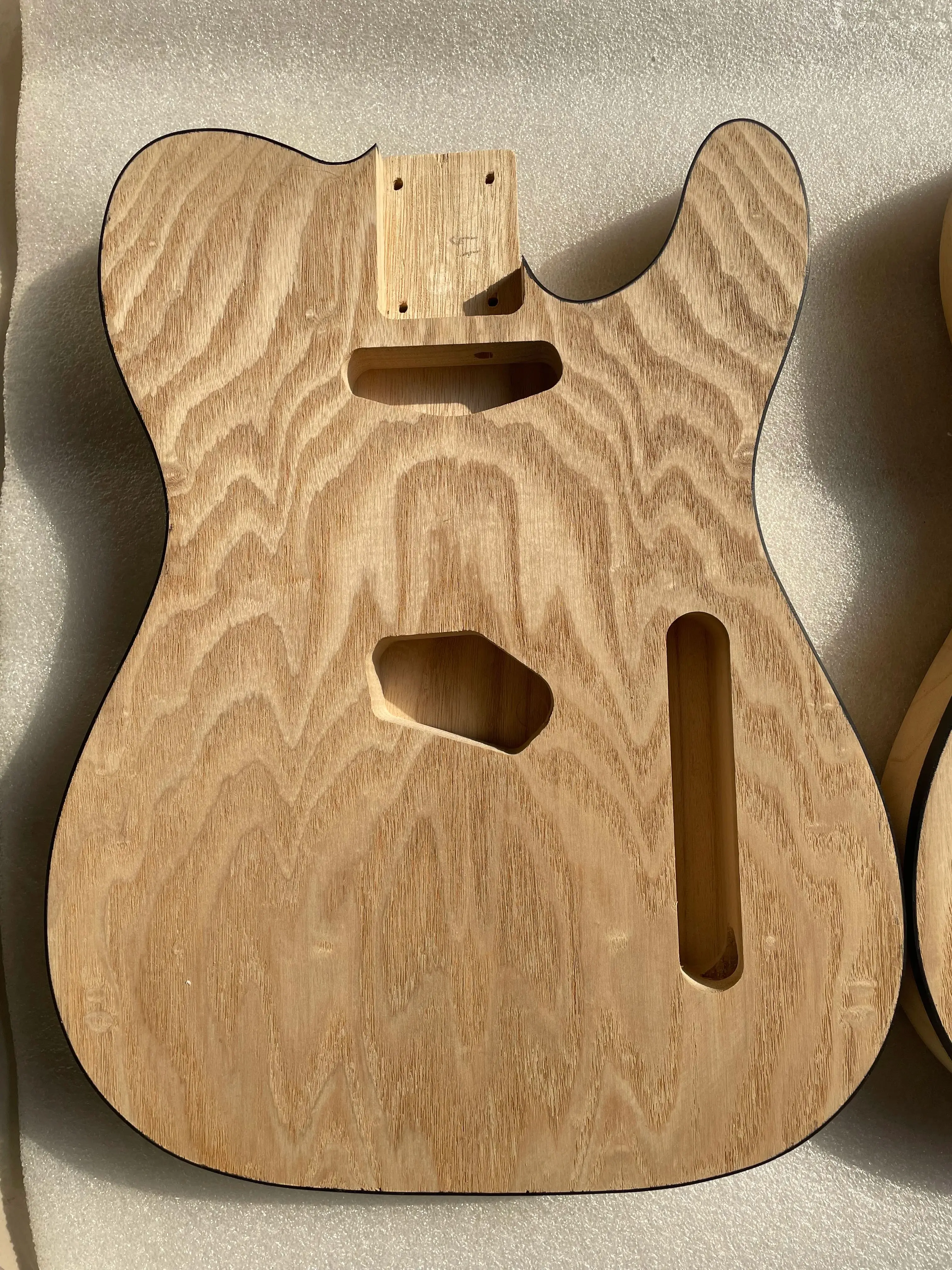 Unfinished-Electric-Guitar-Body-Sycamore-Ash-Wood-Veneer-TL-T02-Guitar ...