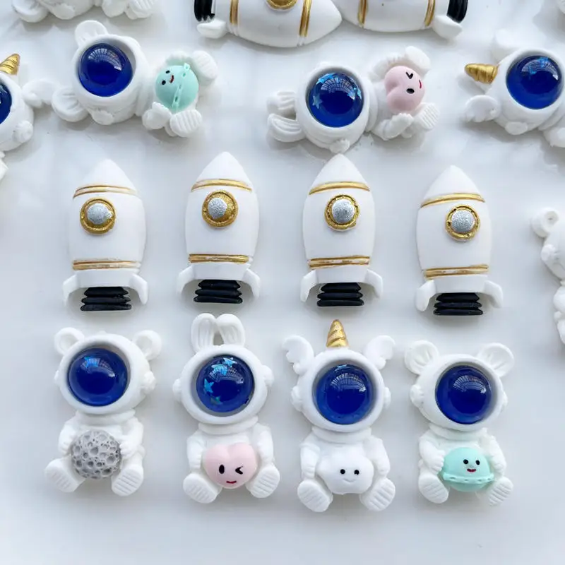 New-mini-resin-astronaut-spaceship-rocket-bear-flat-back-hunchback ...