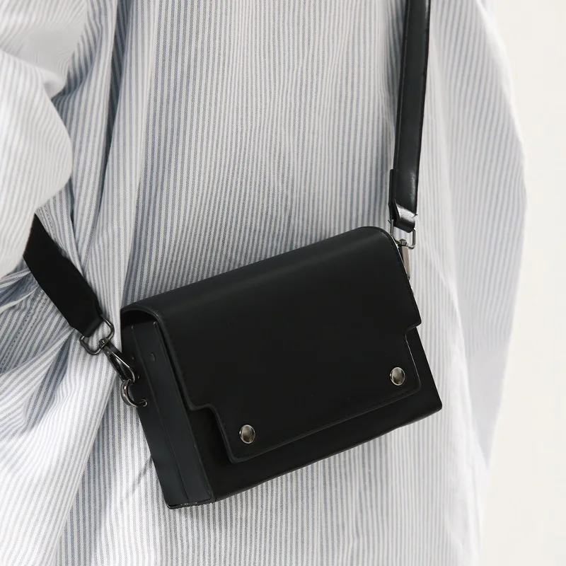 2024 Men's Texture Crossbody Hard Shell Box Bag Flap Small Square Bag ...