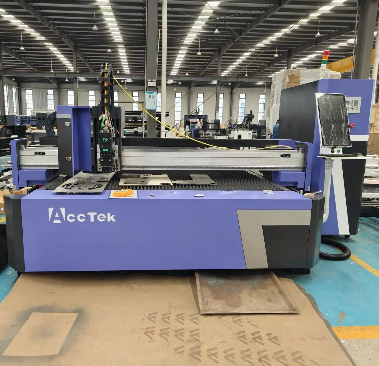 2060-CNC-Stainless-Steel-Cutter-2000W-3000W-4000W-6000W-Metal-Sheet ...