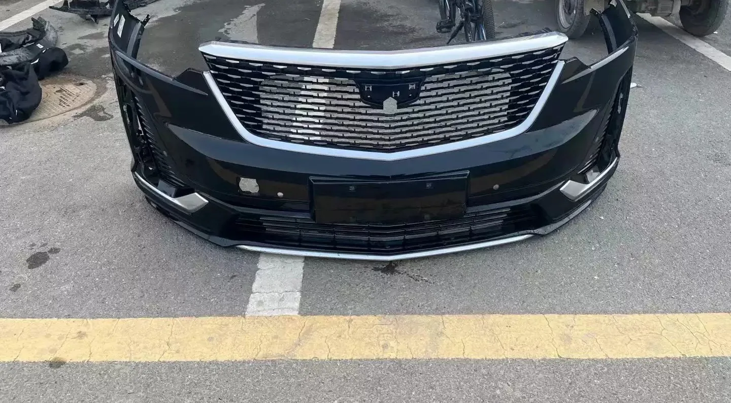 Car-Front-bumper-surrounded-Body-kit-front-radiator-grille-for-Cadillac ...