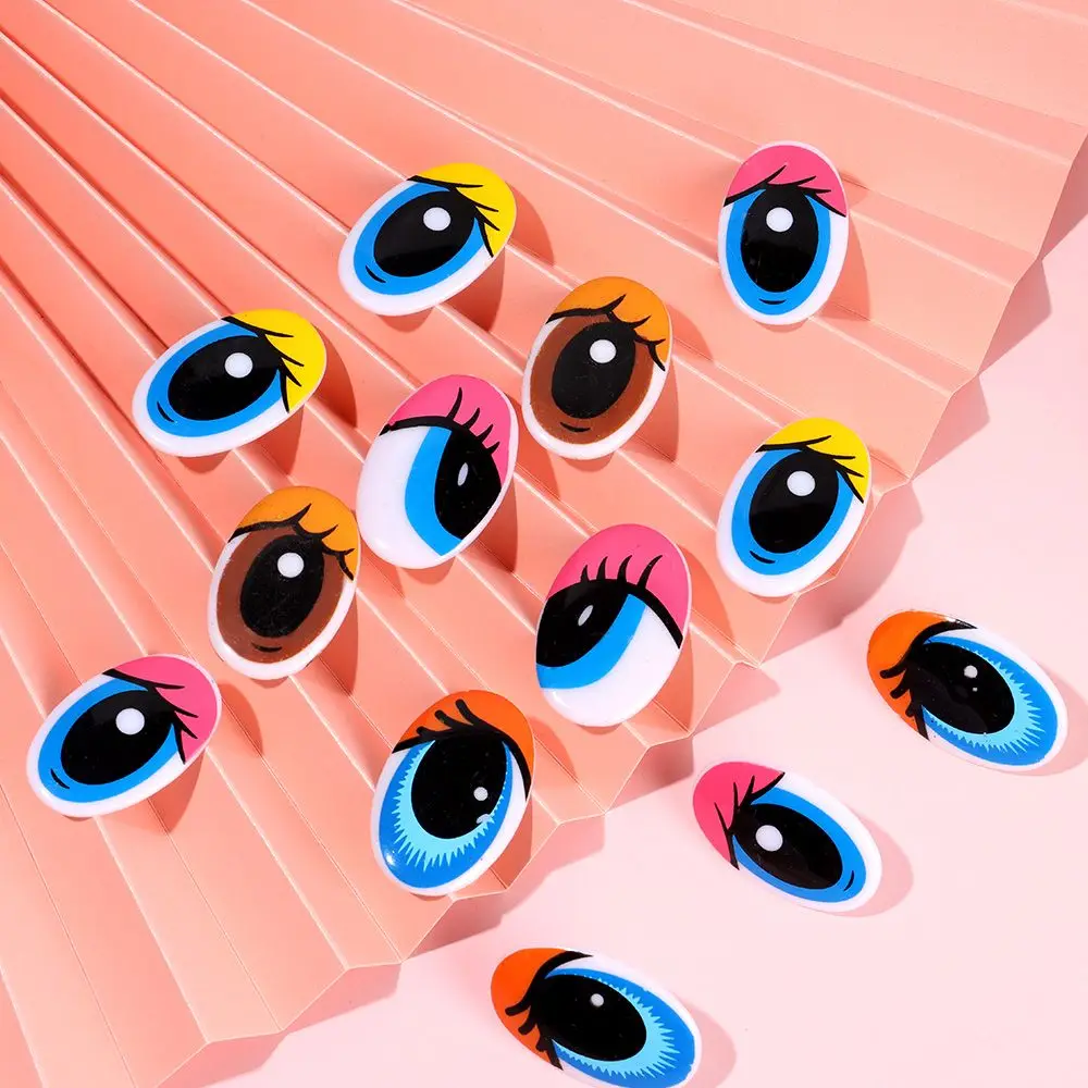 Cartoon Oval Eye Pattern
