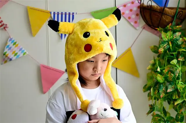 Carino Pikachu Con Cappello Spilla Personalizzata In Metallo