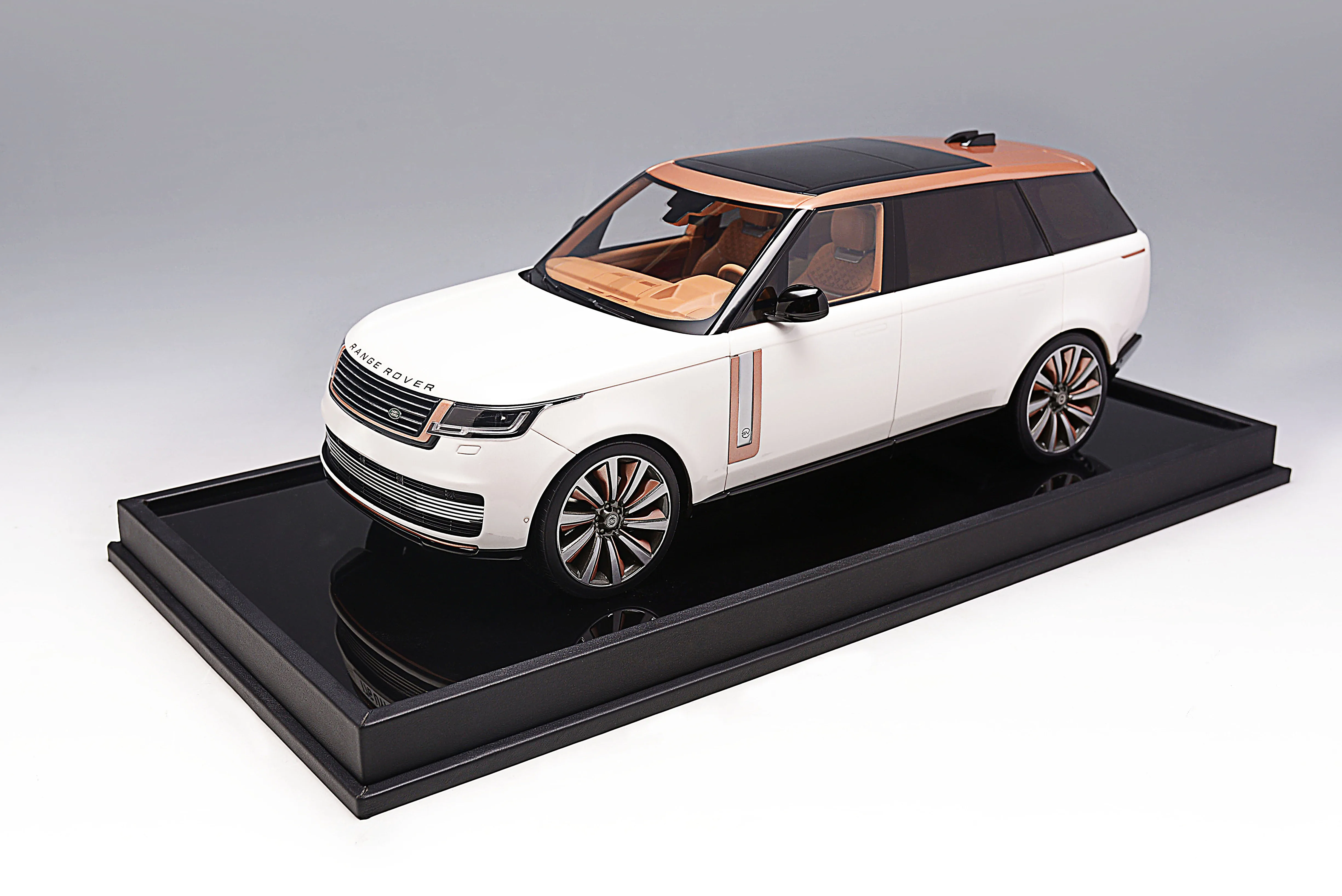 MH-1-18-For-Range-Rover-Autobiography-Extended-2023-SUV-Simulation ...