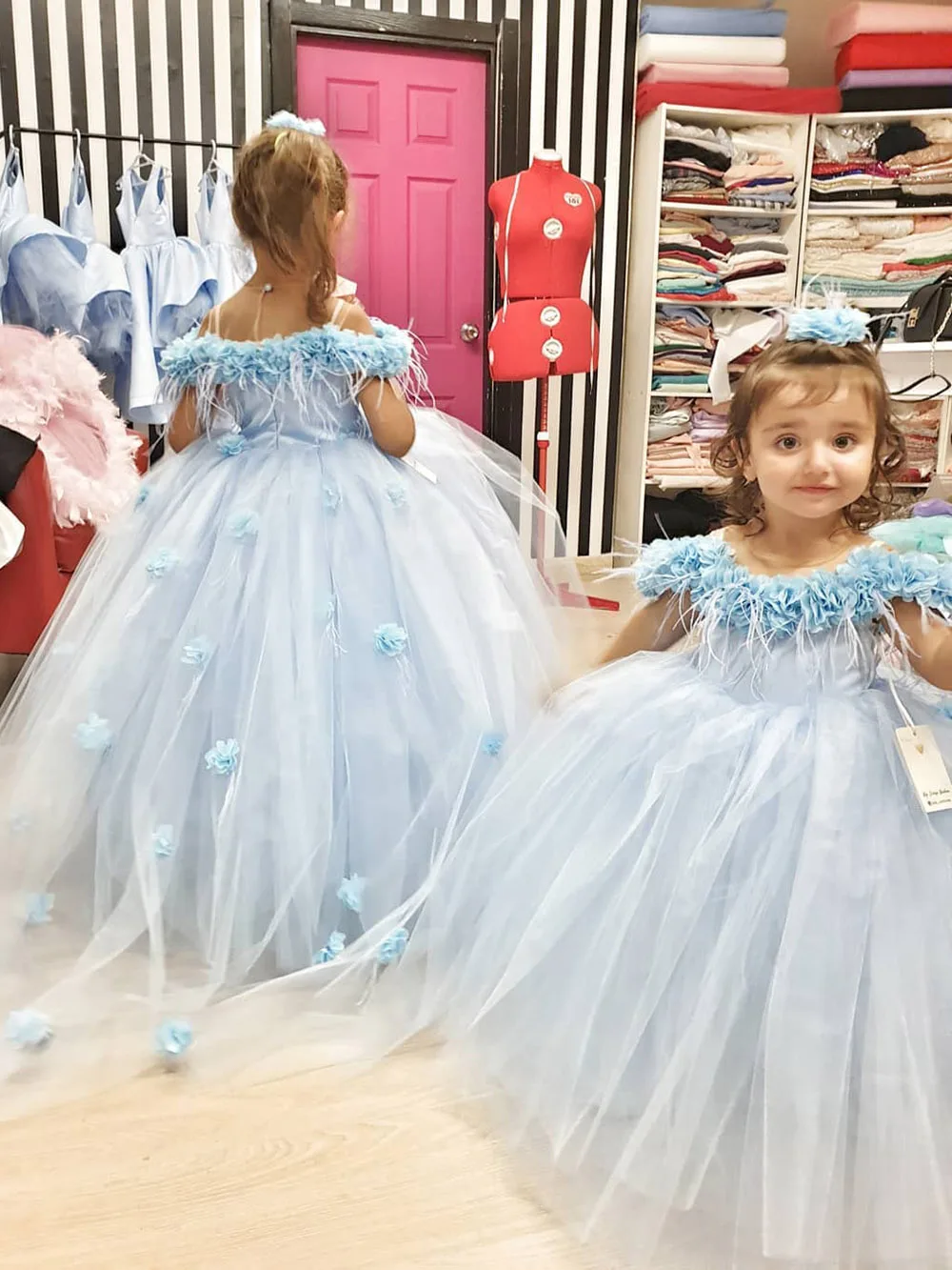 Lovely Children's Wedding Dresses Sleeveless Satin Cloth Mesh Girl's ...