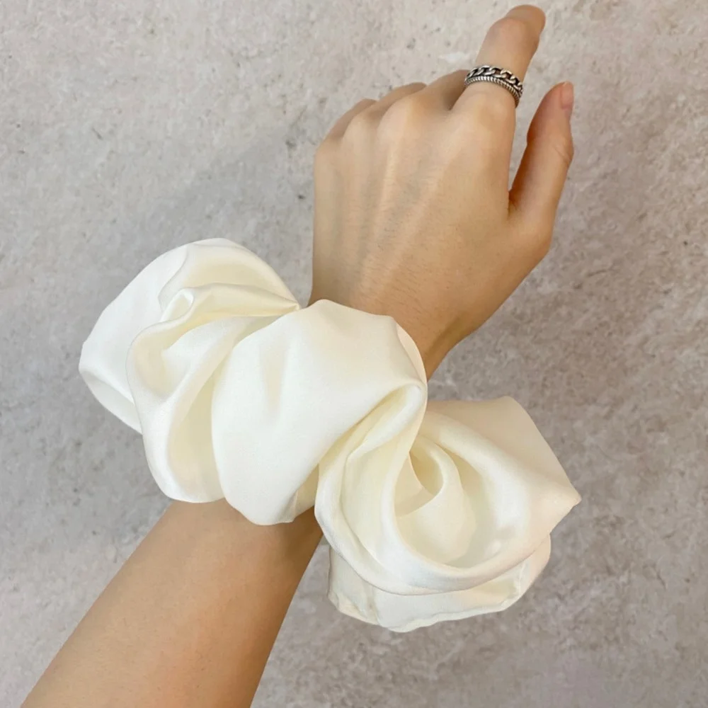 2023 New Fashion Oversized Silk Scrunchies Korean Design White Satin Scrunchie Elastic Hair ...