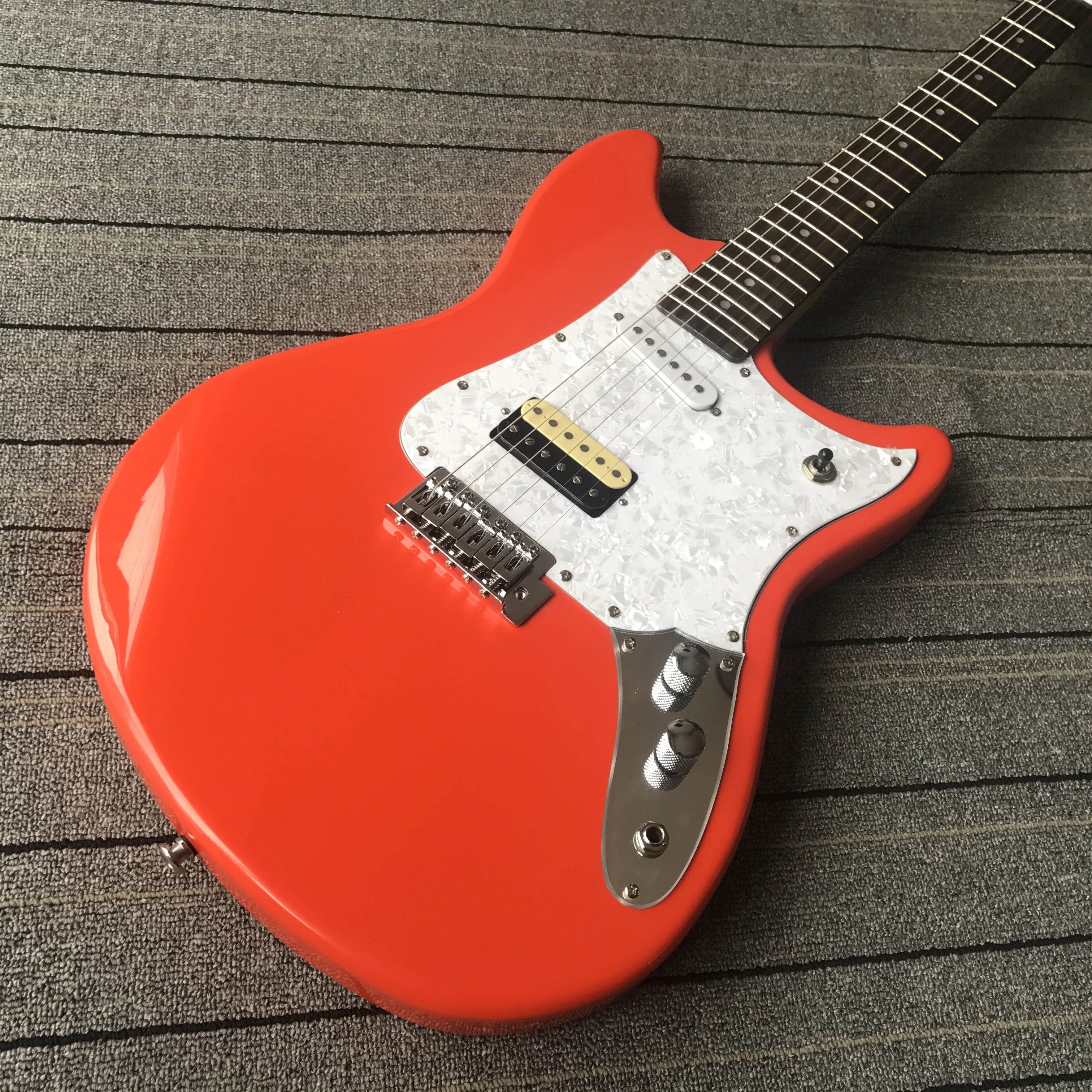 6-Strings-red-Jaguar-Free-shipping.jpg