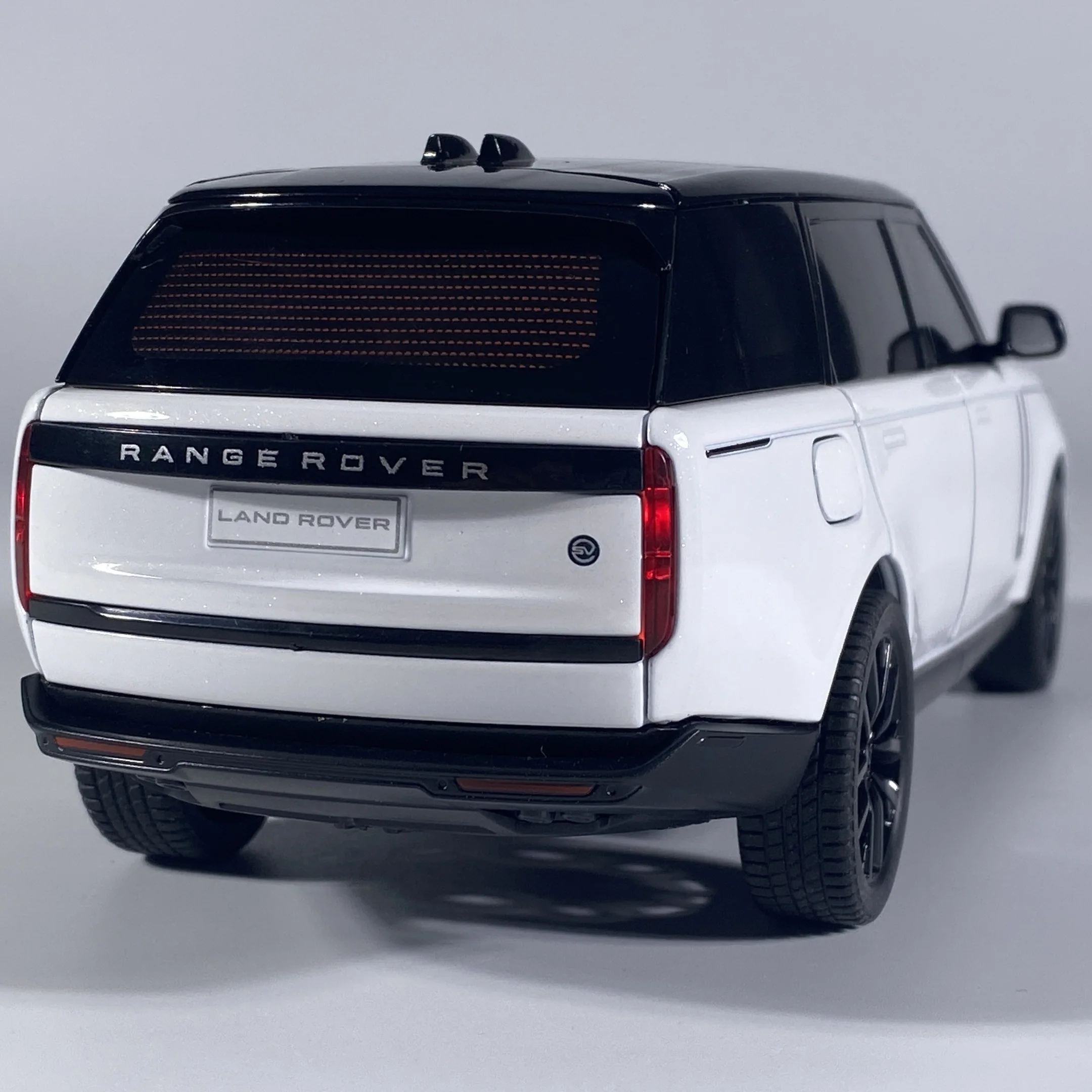 Diecast 1:24 Land Rover Range Rover SV2022 aleación SUV modelo de Metal ...