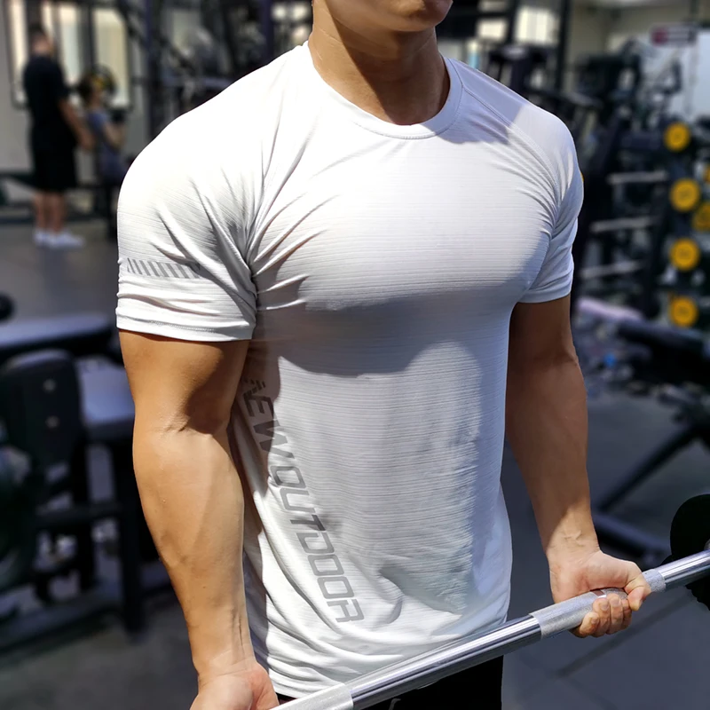 Breathable Ice Silk Men's Sports & Workout T Shirt - Men's Fitness ...