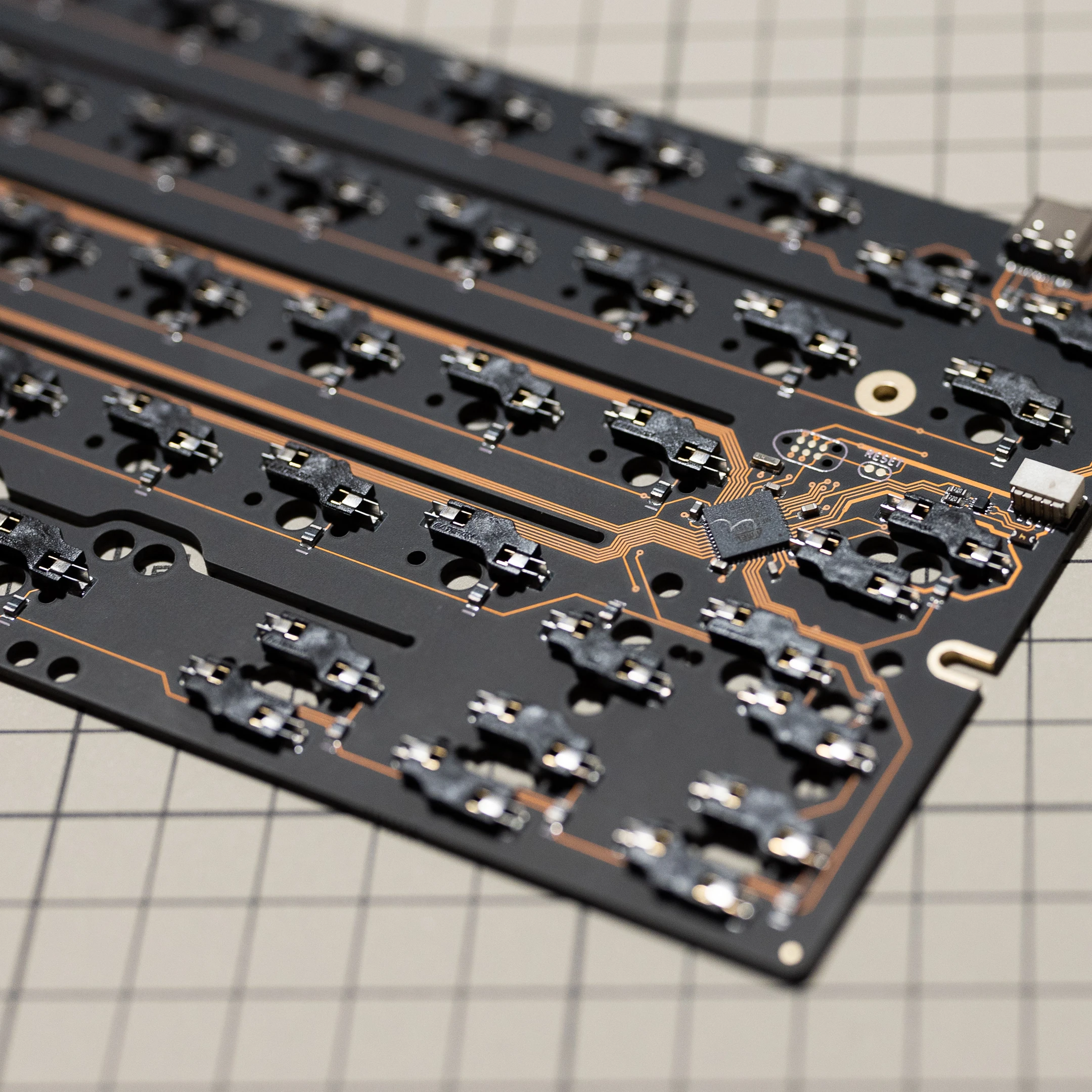 F60 Hot-swappable Customized Keyboard PCB Type-C Seven-character ...